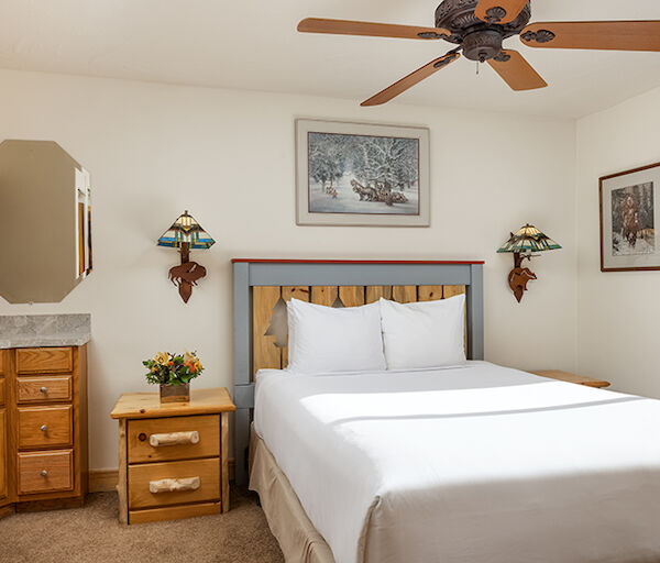 Vantage Point Condominiums - Vail Lionshead Lodging - CoralTree ...
